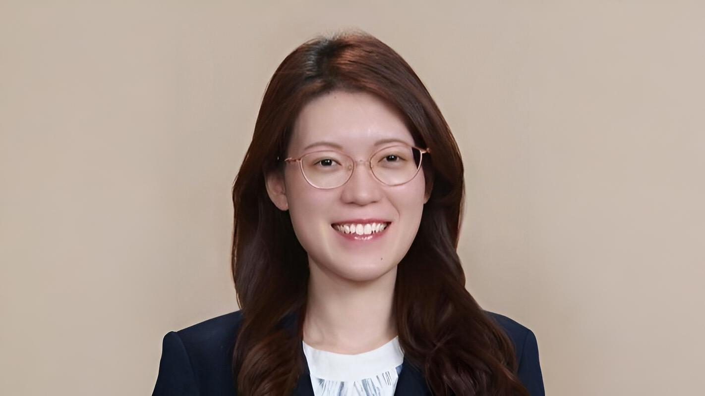 Amy H. Huang Sharing Real-World Study on Bone Health in Multiple ...